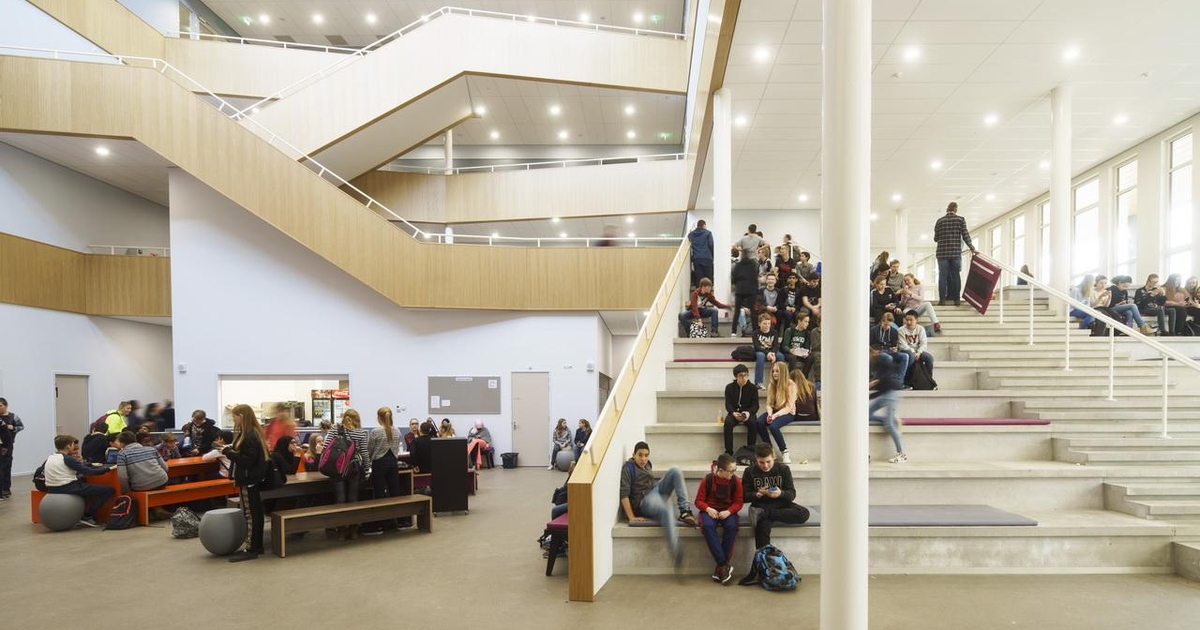 EYE College Capelle aan den IJssel | RoosRos